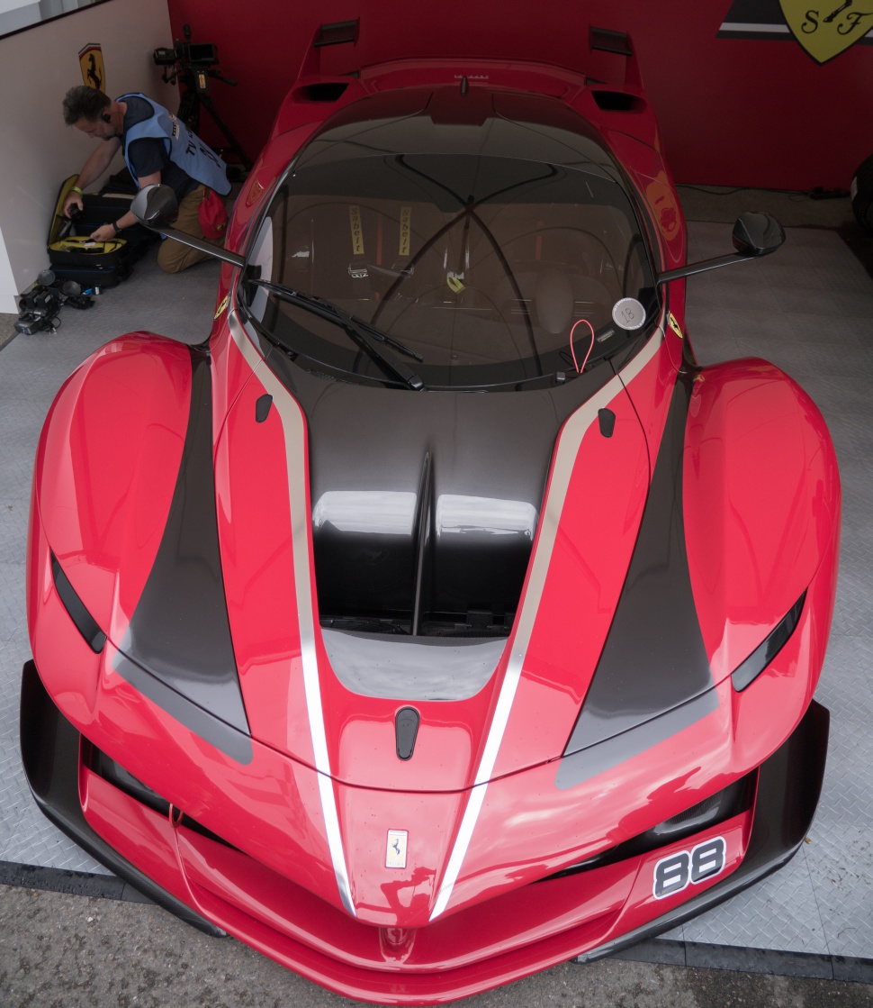 Ferrari FXX technical specifications and fuel economy